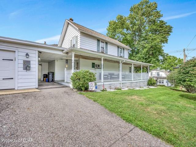 80 N Pioneer Ave, Shavertown, PA 18708
