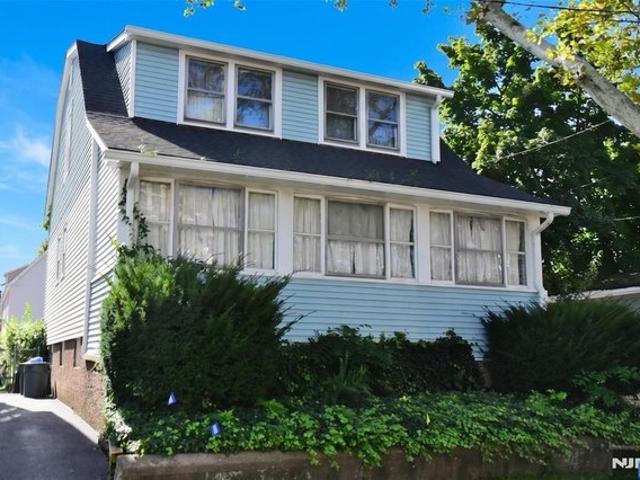 80 N 14th St, Prospect Park, NJ 07508