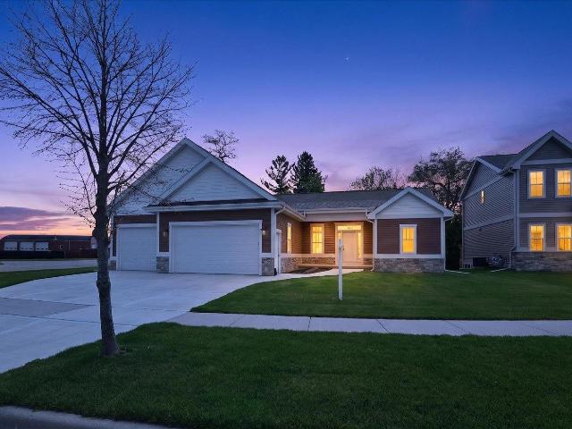 80 Oak Ridge Trail, Deerfield, WI 53531 | MLS #2021