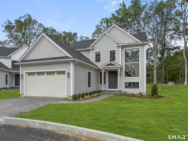80 Oronoque Hills Rd, Stratford, CT 06614