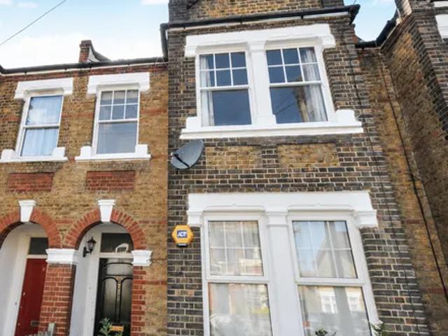 80 Overcliff Road, London, SE13 7UA, United Kingdom | 2 bed apartment for rent #168128812 | Rentberry