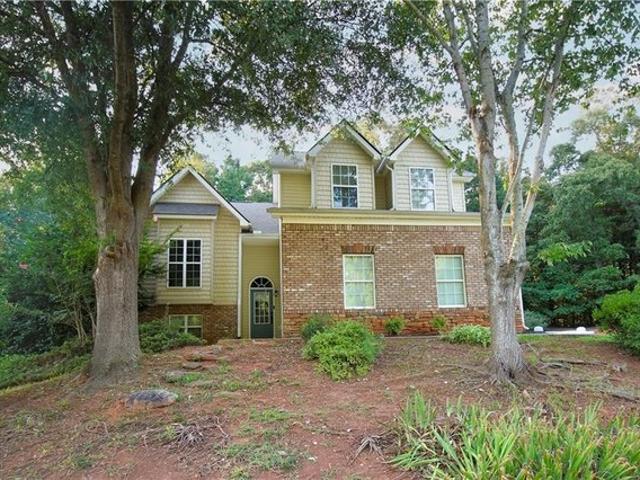 80 Palmer Ct, Jefferson, GA 30549