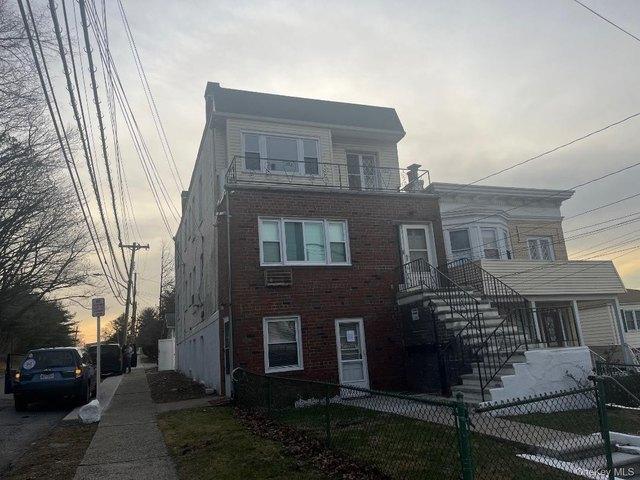 80 Palmer Rd, Yonkers, NY 10701