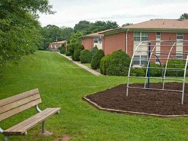 80 Phelps Ave, New Brunswick, NJ 08901