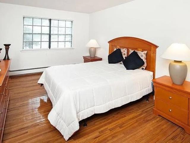 80 Phelps Ave, New Brunswick, NJ 08901