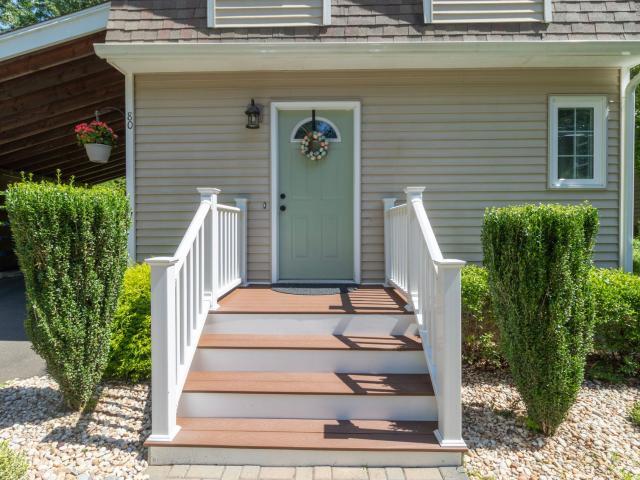 80 River Road, Clinton, US, CT