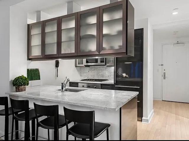 80 Riverside Blvd, New York, NY