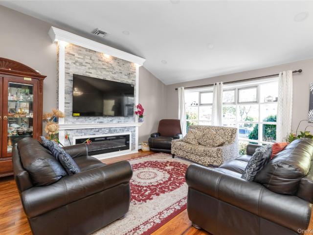 80 Rosalie Court