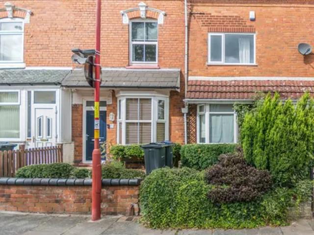 80 Rowheath Road, Lifford, B30 2EN, United Kingdom | 2 bed townhouse for rent #123578649 | Rentberry