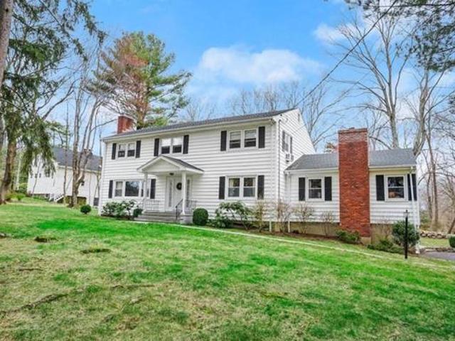 80 Sweet Briar Rd, Stamford, CT 06905