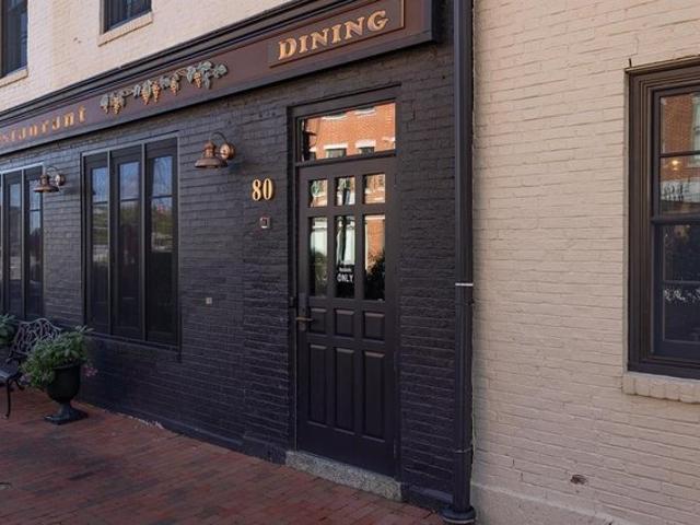 80 State St Apt 202, Portsmouth, NH 03801