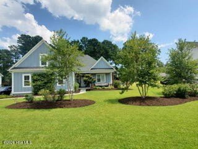 80 Stratford Pl, Hampstead, NC 28443