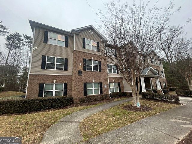 8104 Fairington Ridge Cir, Lithonia, GA 30038