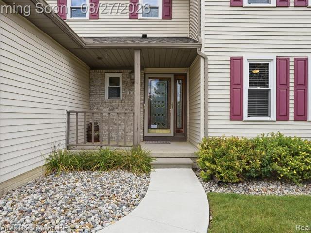 8104 Flintlock Road