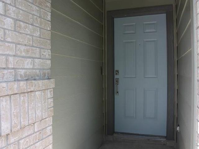 8104 Hawick Dr