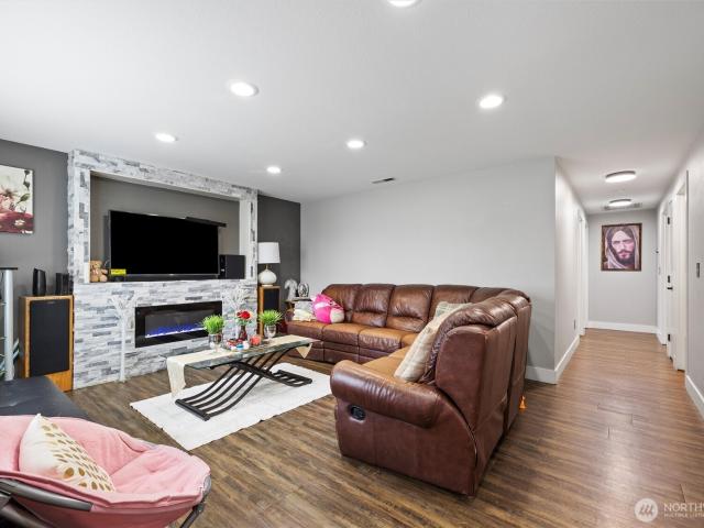 8104 Spieden Drive