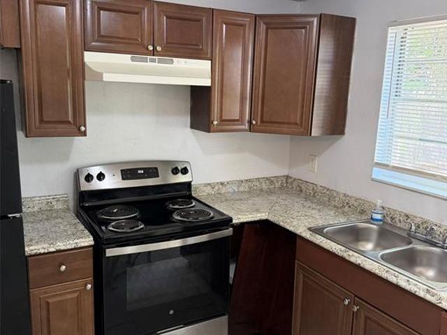 8105 N Klondyke St, Tampa, FL 33604 | MLS #TB8497