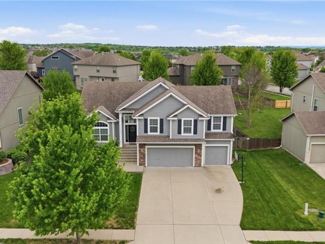 8105 NE 102nd St, Kansas City, MO 64157 | MLS #2613 | Compass