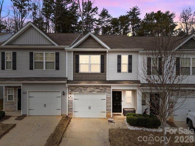 8105 Alderton Ln, Charlotte, NC 28215