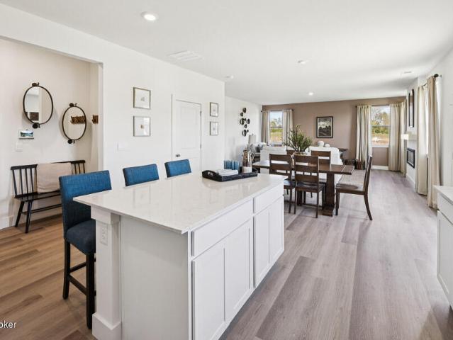8105 Cedar Pointe Dr