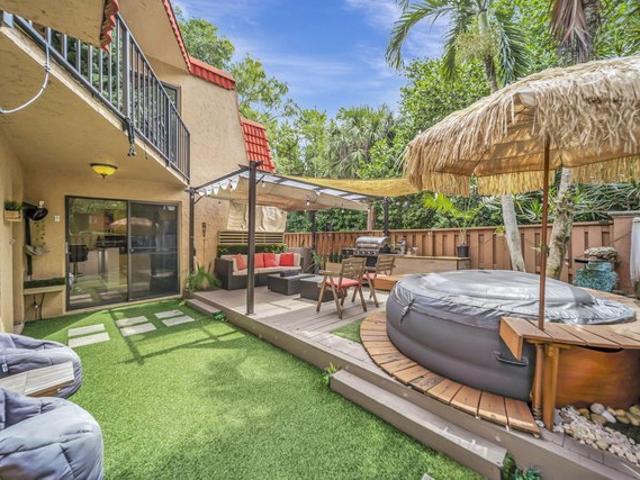 8105 Severn Dr Apt C, Boca Raton, FL 33433
