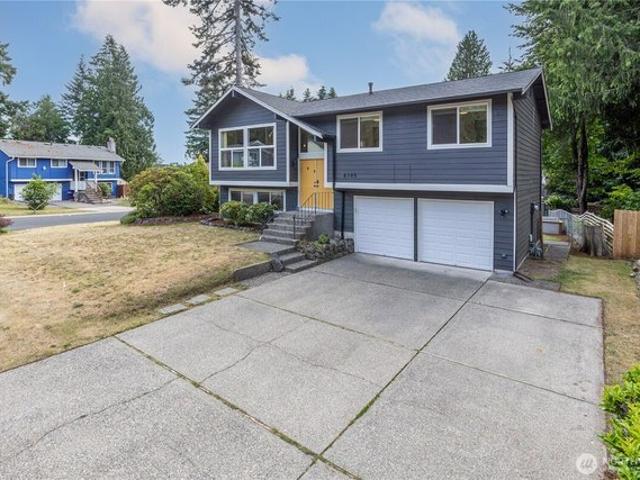8105 Spur Ct NW, Bremerton, WA 98311