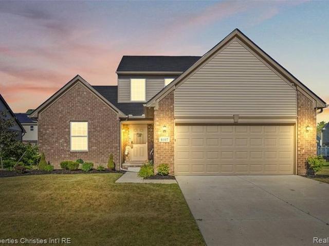8107 N Hubbard St, Westland, MI 48185