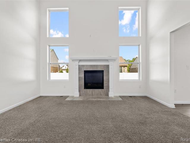 8107 N Hubbard Street