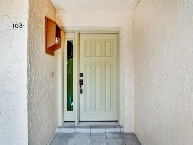 8107 Bardmoor Pl Apt 103, Seminole, FL 33777