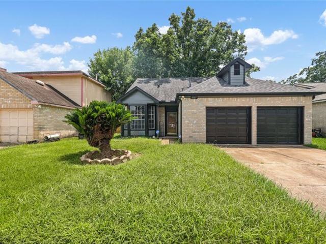 8107 Summer Trail Dr, Houston, TX 77040
