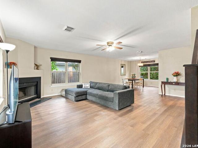 8107 Sunshine Trail