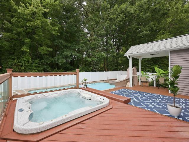 8108 Bellingham Circle