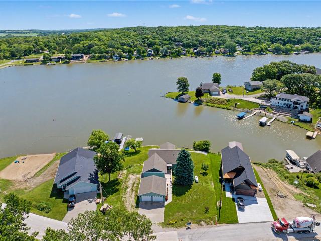 8109 Oak Ridge Drive