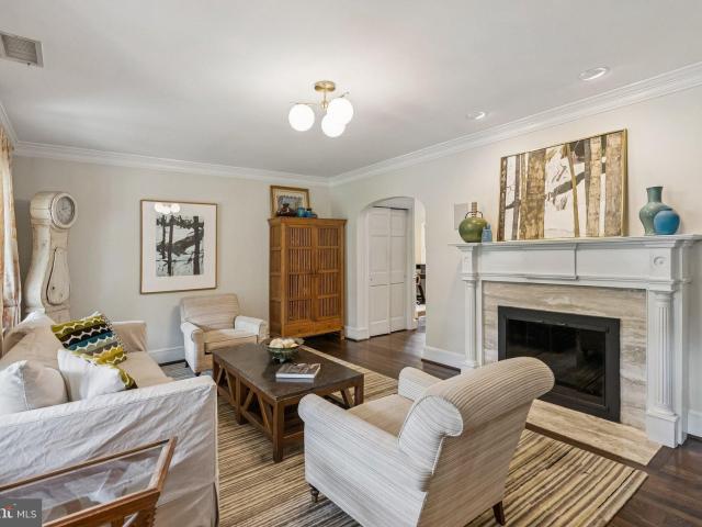 8109 Custer Rd, Bethesda, MD