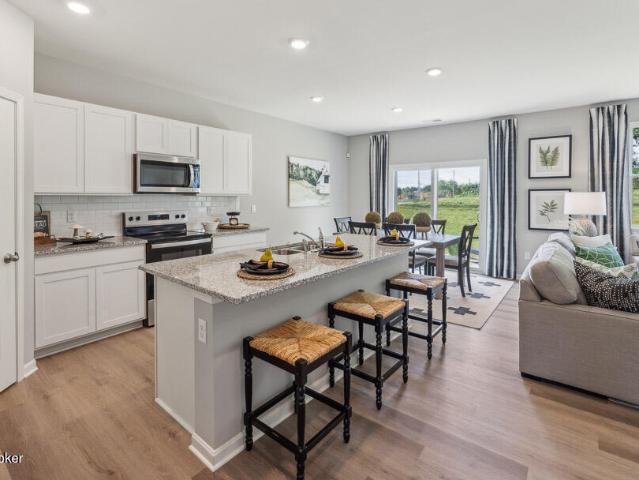 8109 Cedar Pointe Dr