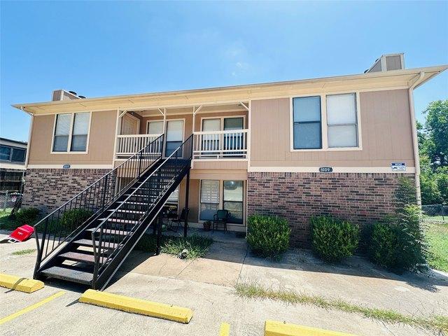 8109 Foxfire Ln, White Settlement, TX 76108