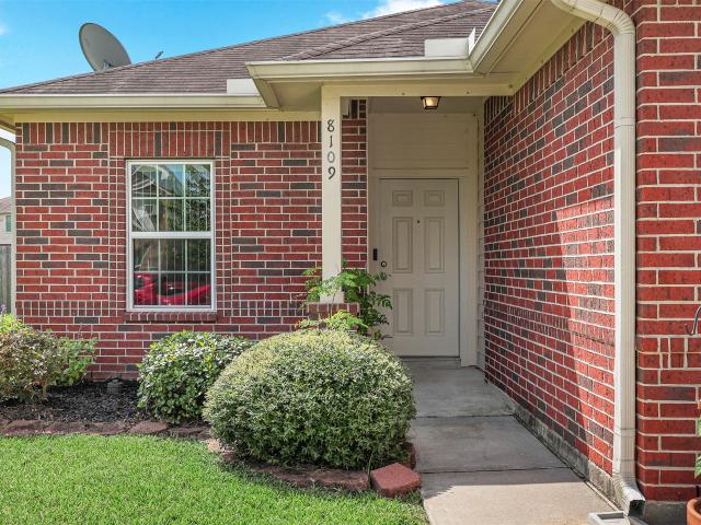 8109 Quartz Lane
