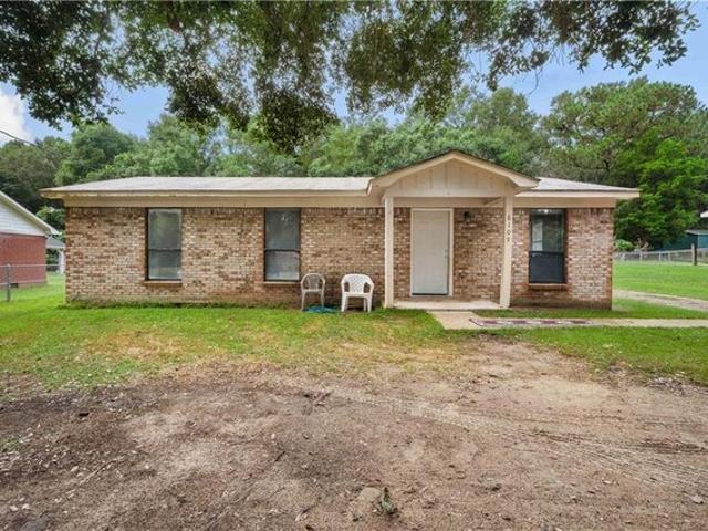 8109 Wards Ln, Semmes, AL 36575