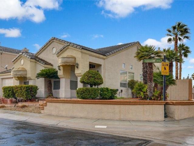 8100 Amersham Avenue, Las Vegas, NV 89129
