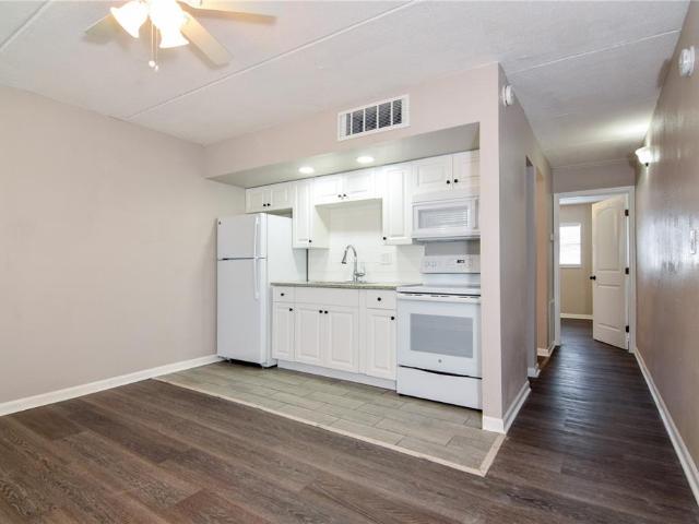 8100 Blind Pass Rd, St. Pete Beach, FL 33706 | MLS #TB8502