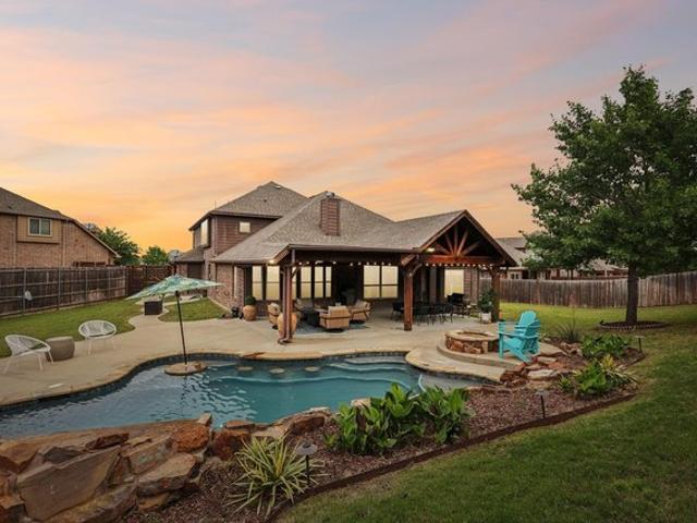 8100 Bonanza St, Aubrey, TX 76227