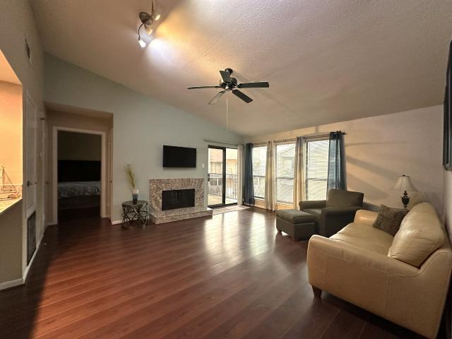 8100 Cambridge St, Unit 32, Houston, TX 77054 | MLS #98953 | Compass