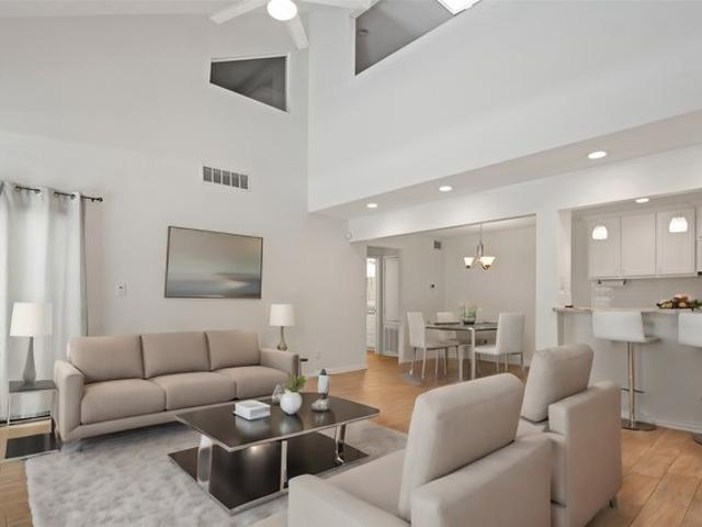 8100 Cambridge St Apt 61, Houston, TX 77054