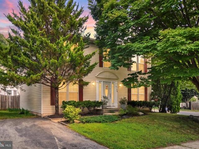 8100 Huntmaster Ct, Glen Burnie, MD 21061