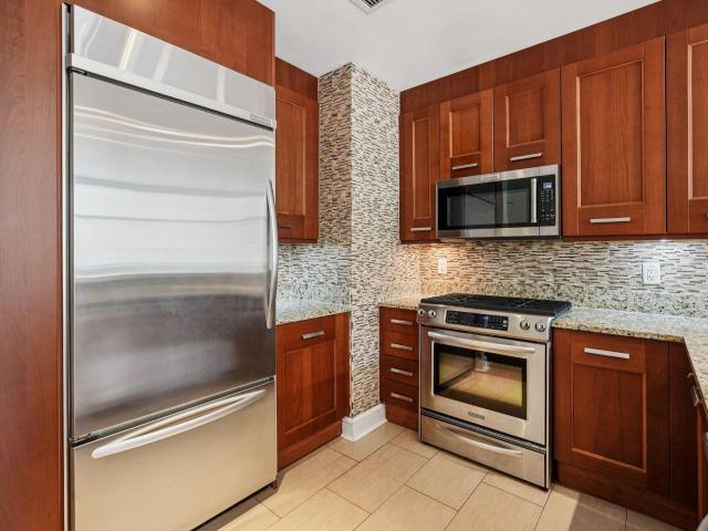 8100 River Rd # 210