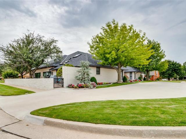 8100 Sunkist Lane