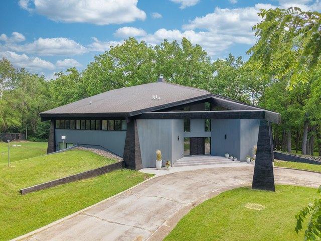 8100 th Ave, Bristol, WI 53104