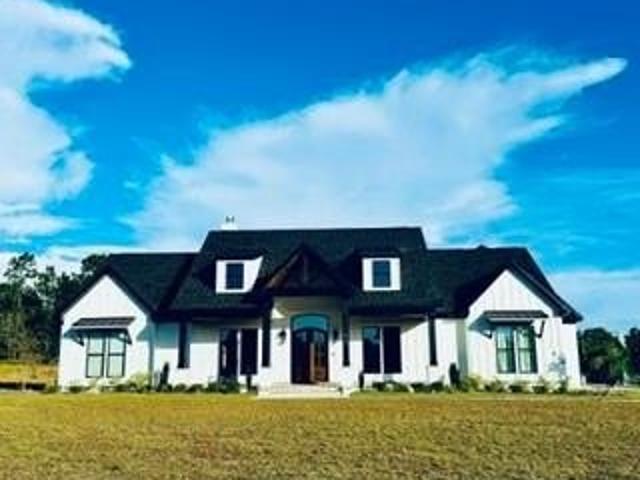 8100 Willow Ln, Saraland, AL 36571