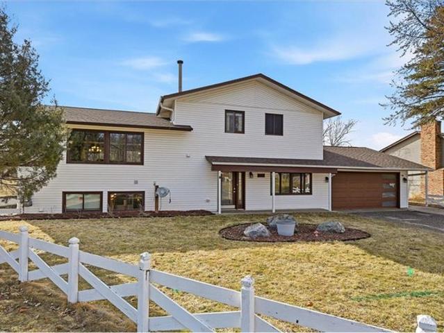 8101 Idaho Ave N, Brooklyn Park, MN 55445