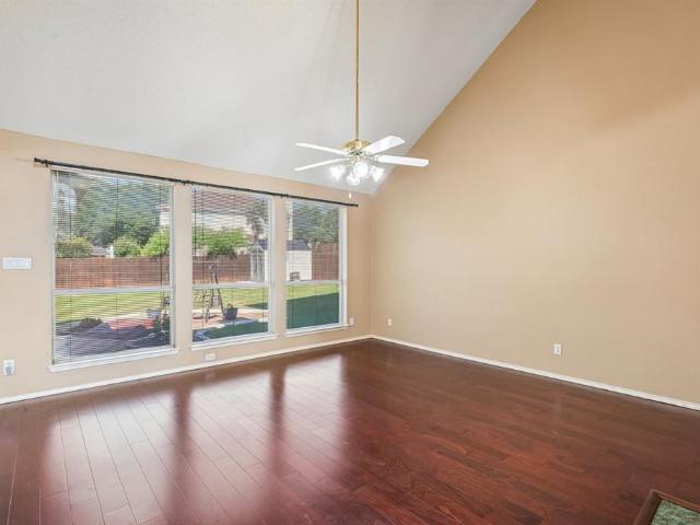 8101 Ross Lake Drive